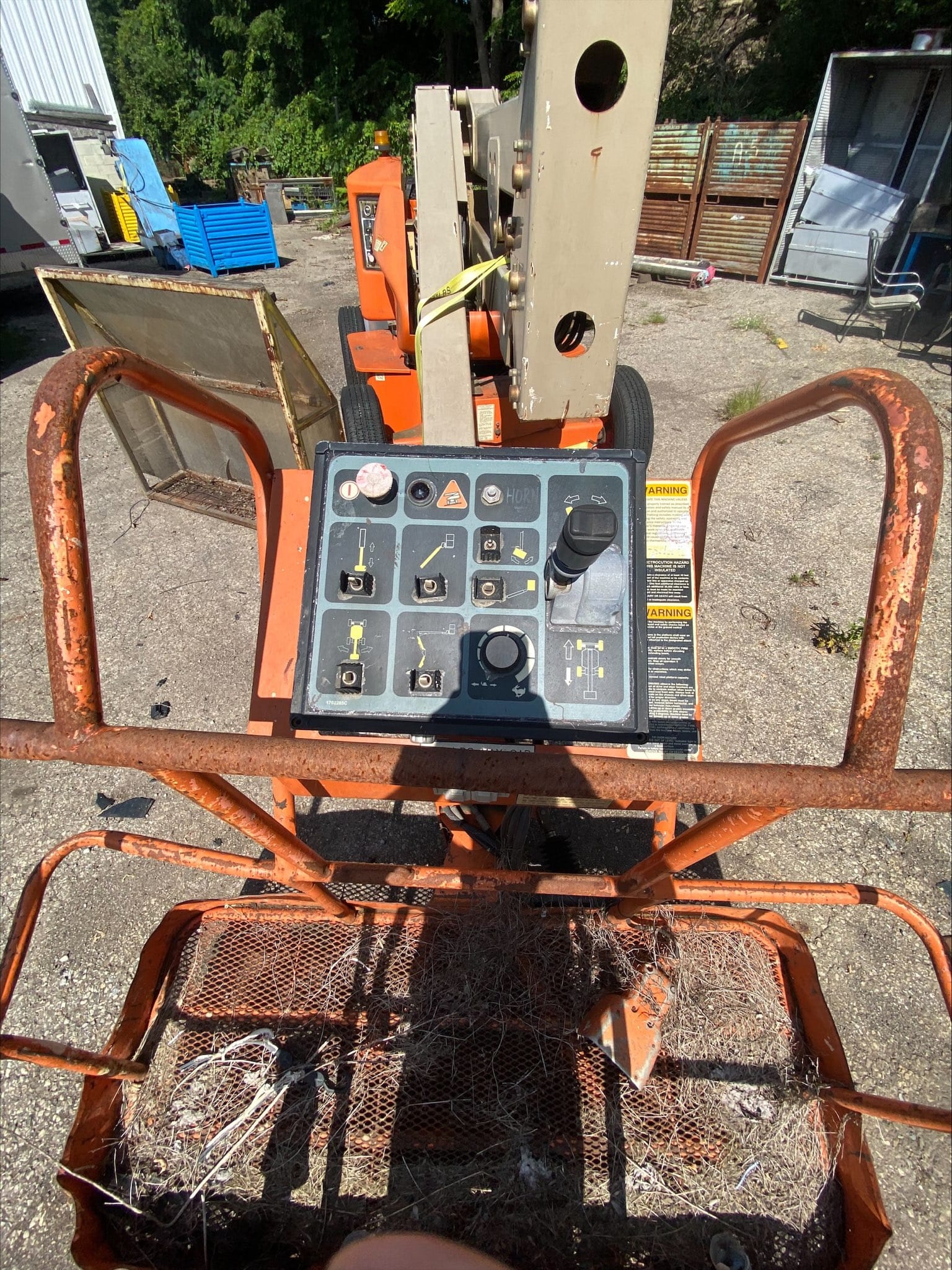 SkyJack - JLG Lift - 45FT Max Height - 22 FT Max Reach #5004 - Beta Die ...