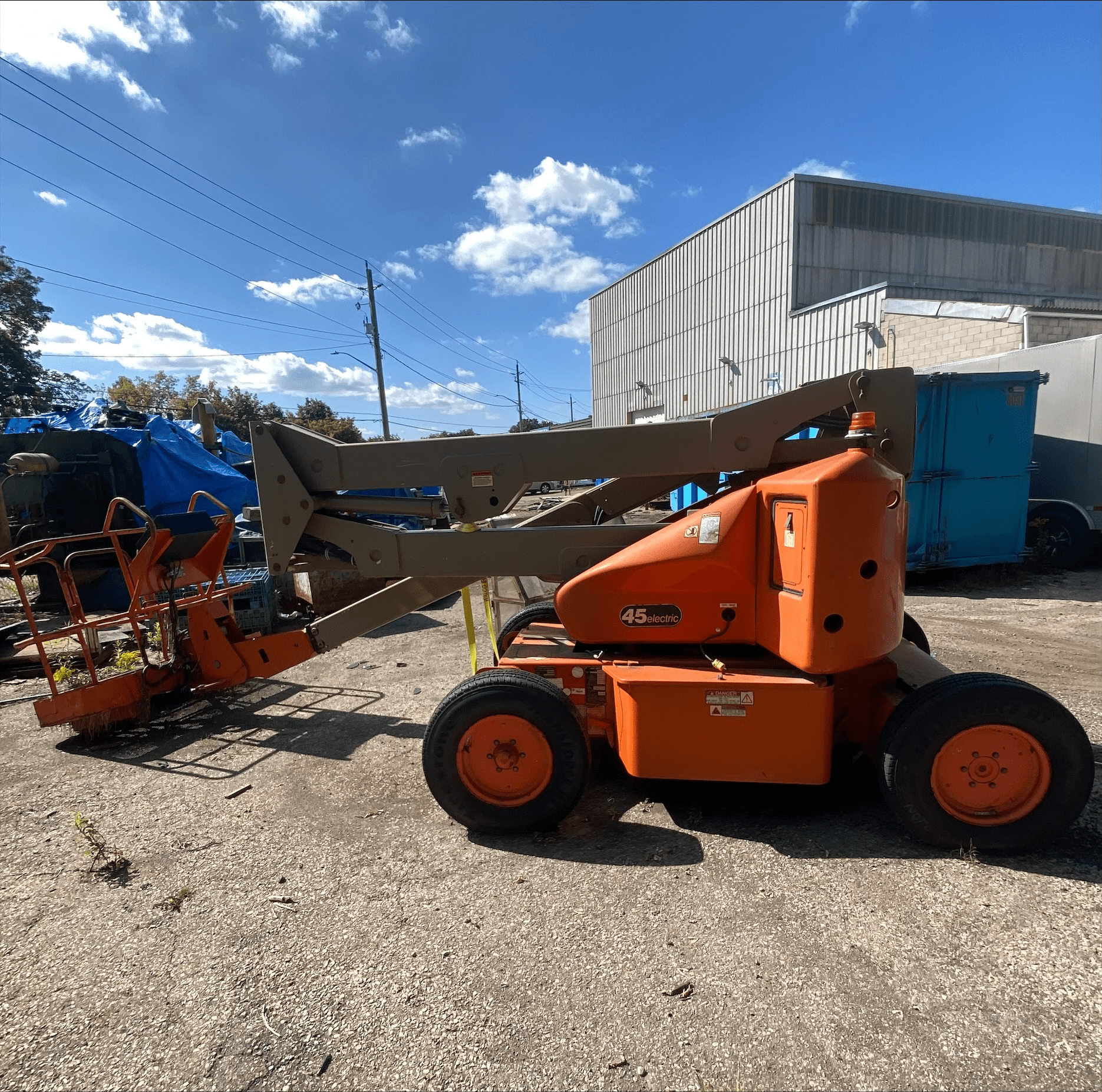 SkyJack - JLG Lift - 45FT Max Height - 22 FT Max Reach #5004 - Beta Die ...